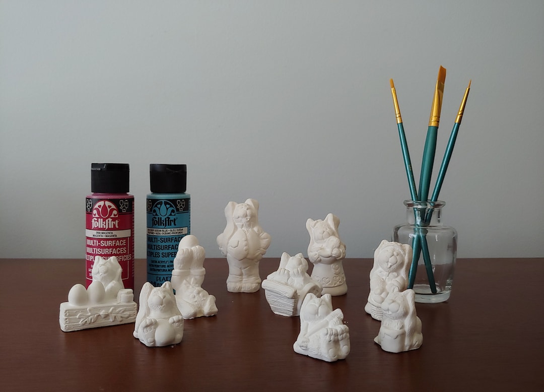 Wee Crafts THE COTTONTAIL FAMILY Ready to Paint 9 Easter Bunny Figures ...