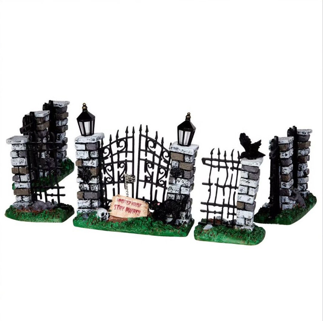 Lemax Spooky IRON GATE and FENCE Set of 5 # 34606 Halloween Spooky Town ...