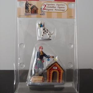 Lemax SPOT HELPS OUT Set of 2 #52320 Christmas Village Figurines New ...