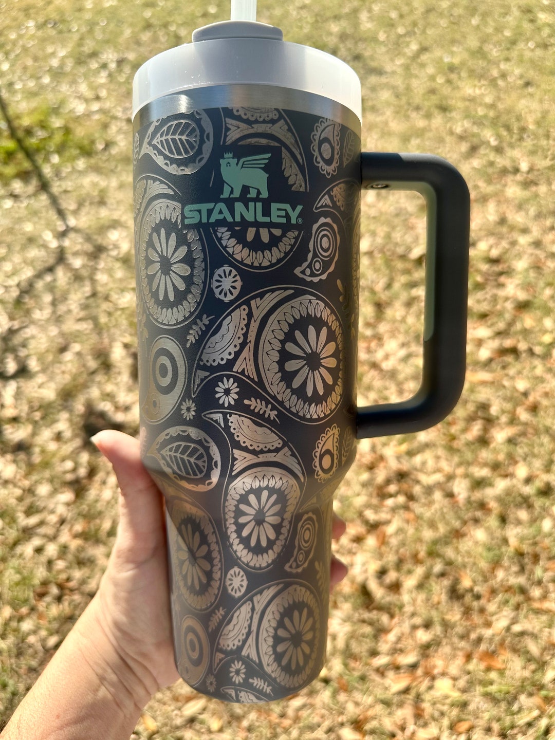 40 Oz Tumbler Engraved W/paisley Design - Etsy