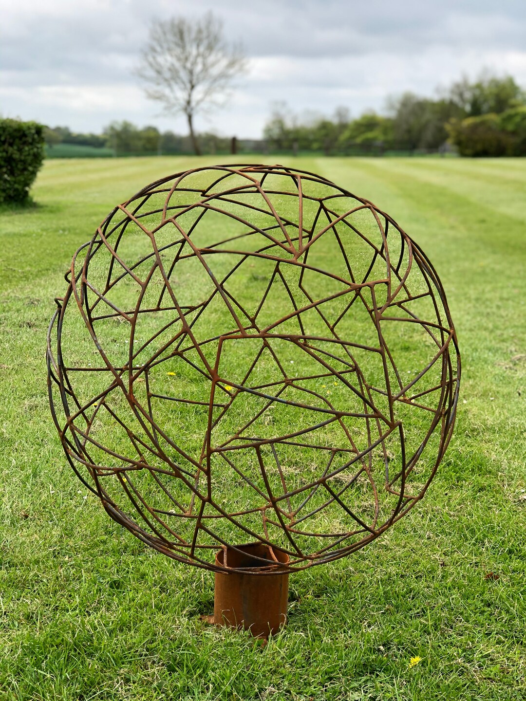 Geometric Garden Sphere Medium - Etsy UK