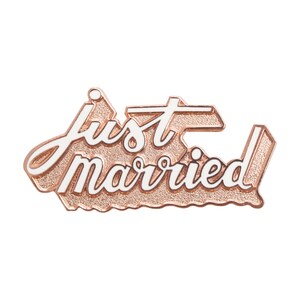 Just Married Enamel Pin Wedding Enamel Pin Hen Party Badge Bachelorette ...