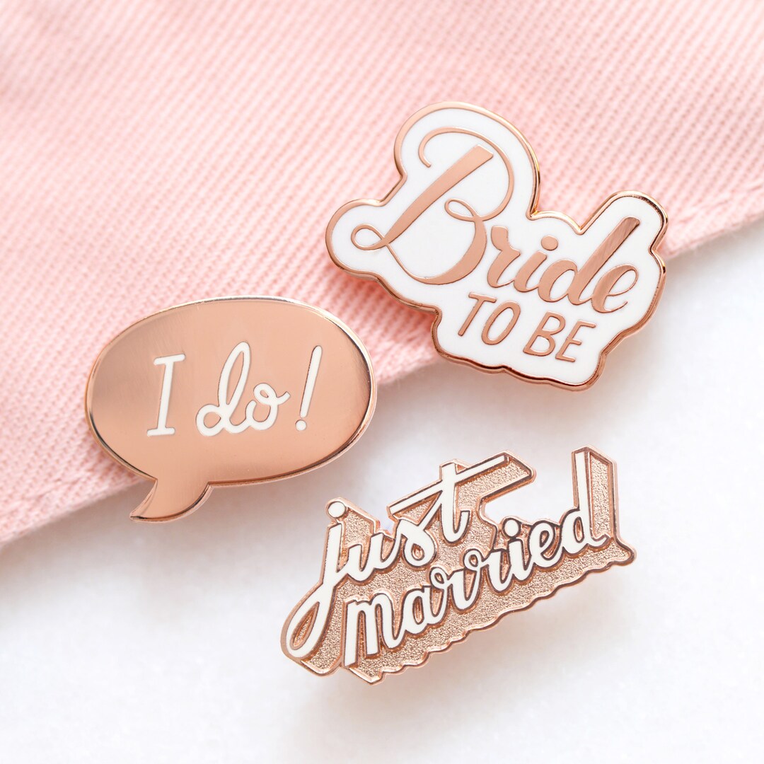 Set of 3 Wedding Enamel Pin Set Hen Party Badges - Etsy