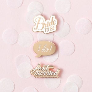 Just Married Enamel Pin - Wedding Enamel Pin - Hen Party Badge ...