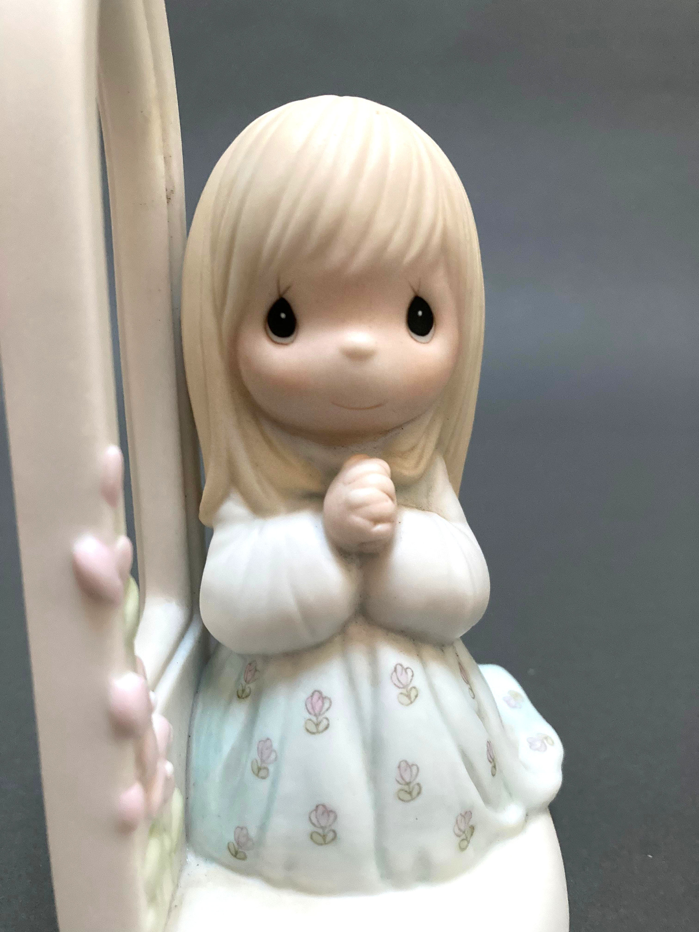 Precious Moments Girl Praying