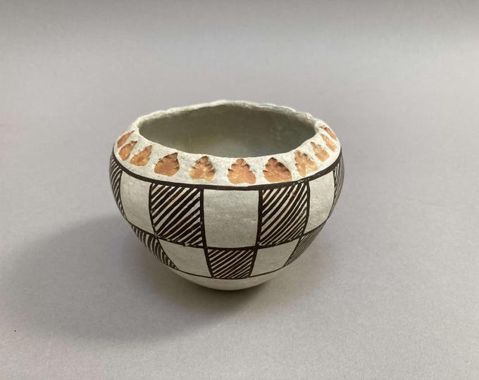 Vintage Native American Pueblo Pottery Bowl, Diagonal Linear ...