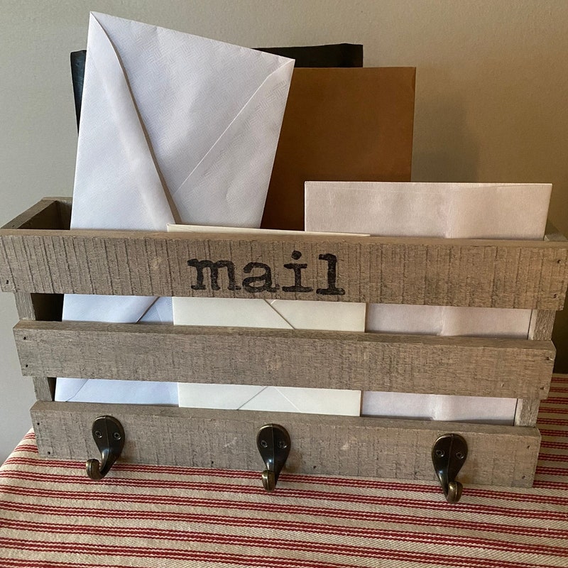Pallet Mail Organizer - Etsy