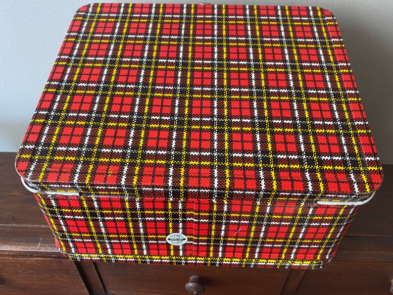 Vintage 1950 Ohio Art Co. Plaid Classic Lunch Box. Great Near - Etsy