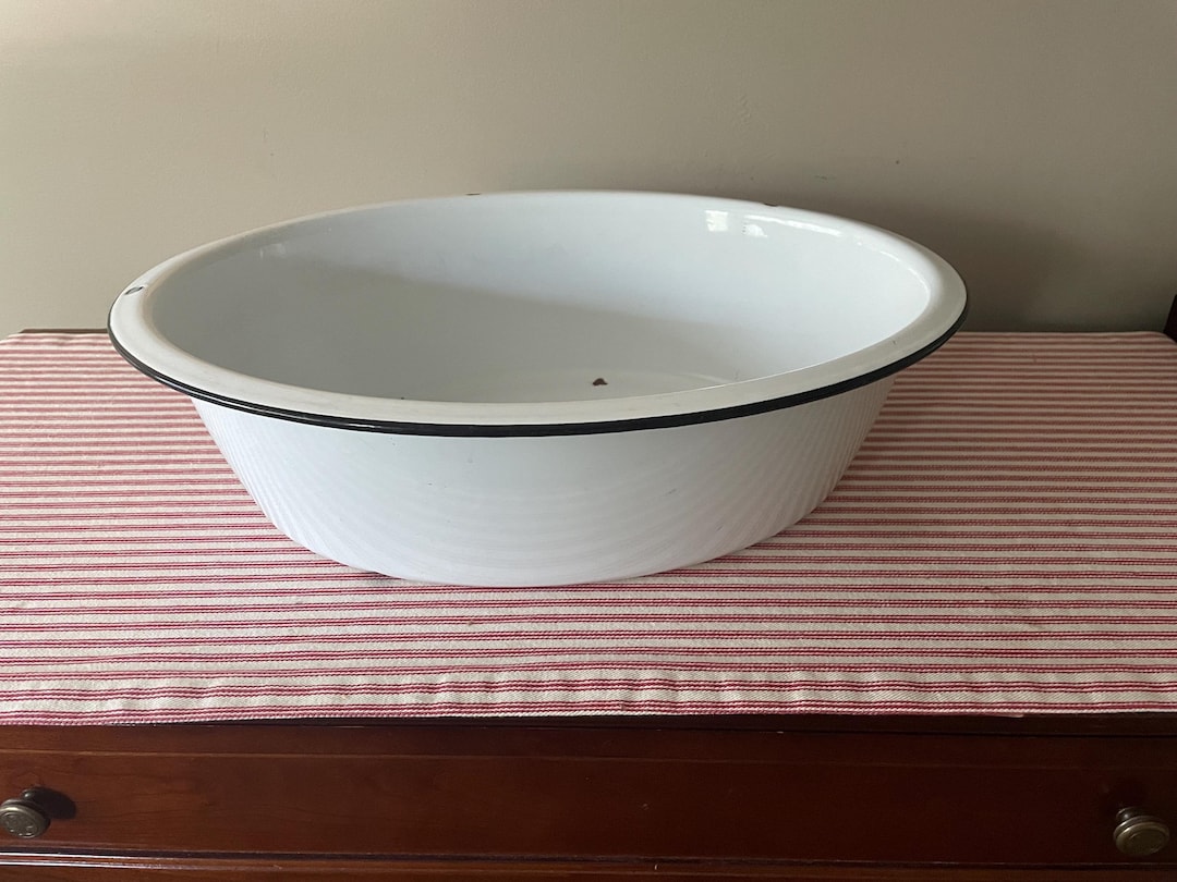 Enamelware Chippy Basin. Extra Large Size, Oval Shaped and Roomy Wash ...