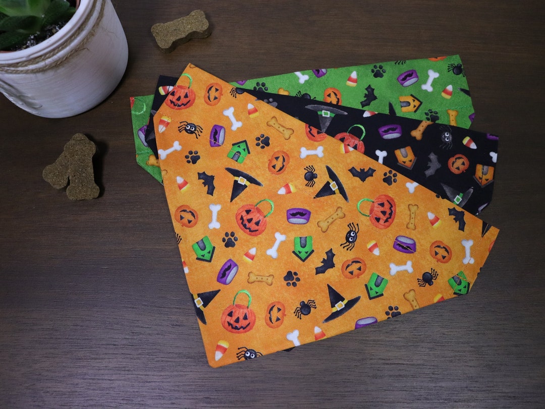 Halloween Dog Bandana Personalized (over the Collar) - Halloween Paw-ty ...