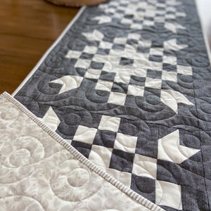 DIGITAL Pattern: Snowbound (a Winter Tablerunner) - Etsy