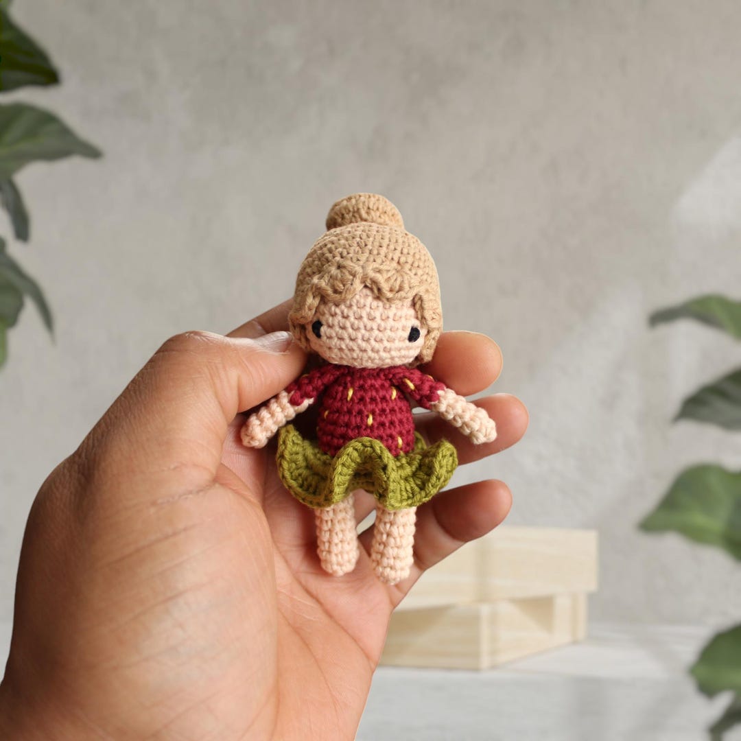 Mini Crochet Doll in Acanthe, Bourgogne, Pesto and Canelle - Etsy