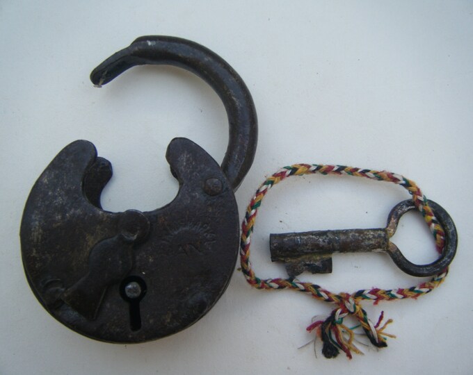 Vintage Rare Original Old Iron Lock Antique Handmade Heavy Pad - Etsy