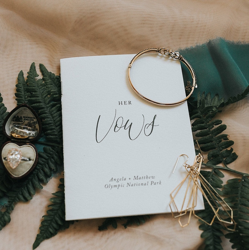 Vow Books Set of 2 //calligraphy Vow Book // Personalized Vow - Etsy