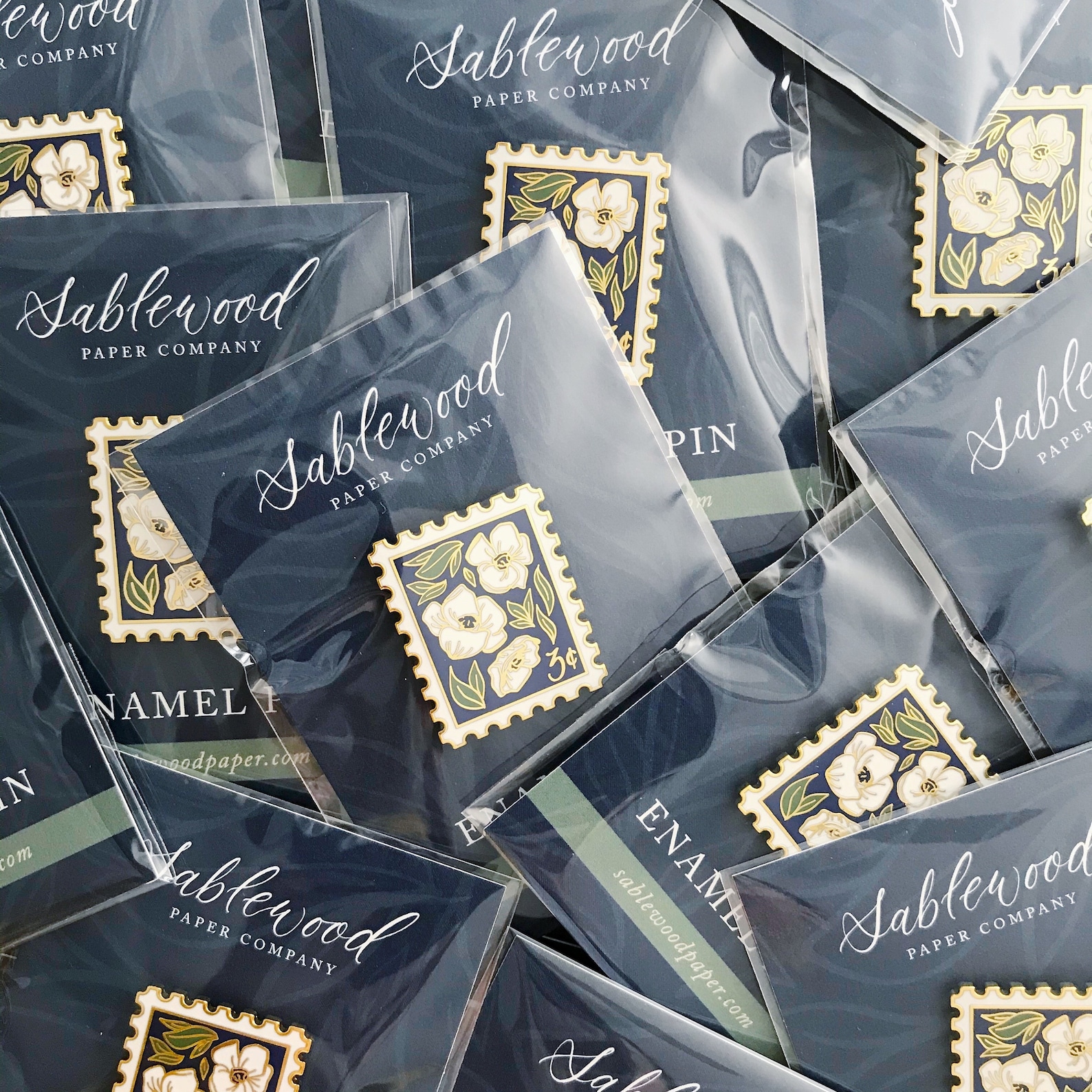 Anemone Postage Stamp Enamel Pin / Lapel Pin / Floral Stamp / - Etsy