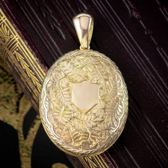 Antique Victorian Fern Leaf Locket 9ct Gold - Gem