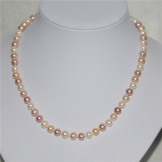 Cultured pearl necklace price store