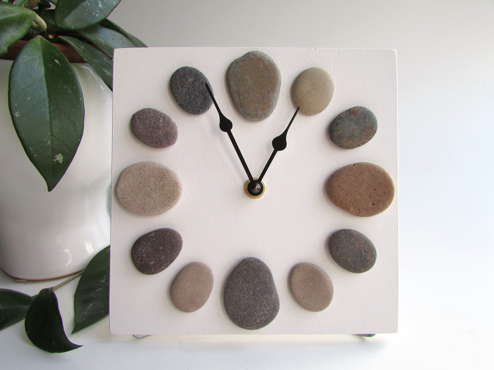 Gray Stone Desk Clock 7 Pebble Art Clock Coastal - Etsy