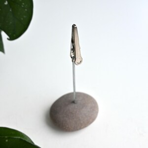 Stone Photo Clip Stand, Picture Clip Holder, Beach Pebble Art Memo Clip ...