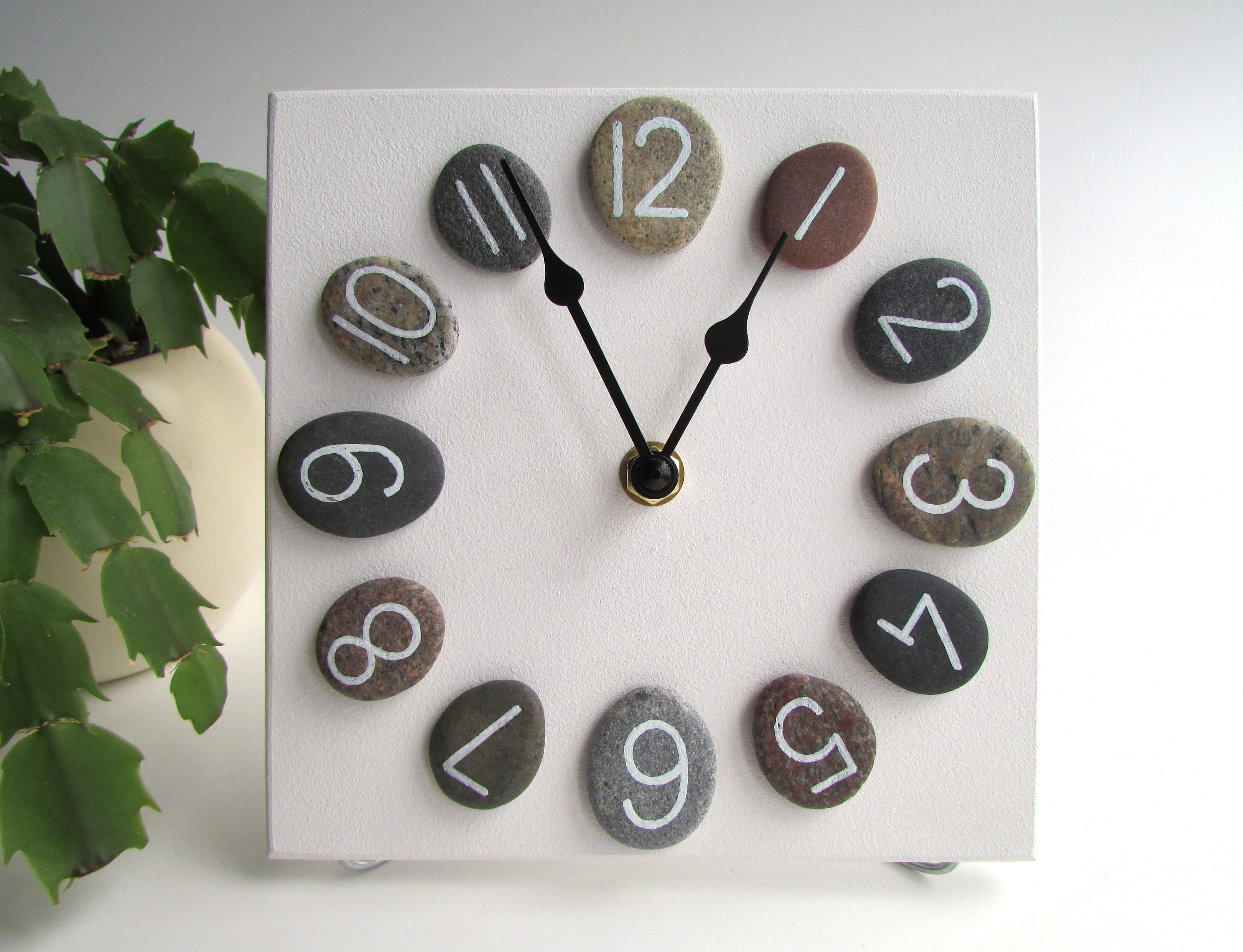 Colorful Stone Clock 6.5", Pebble Art Clock, Small Stone Table Clock ...