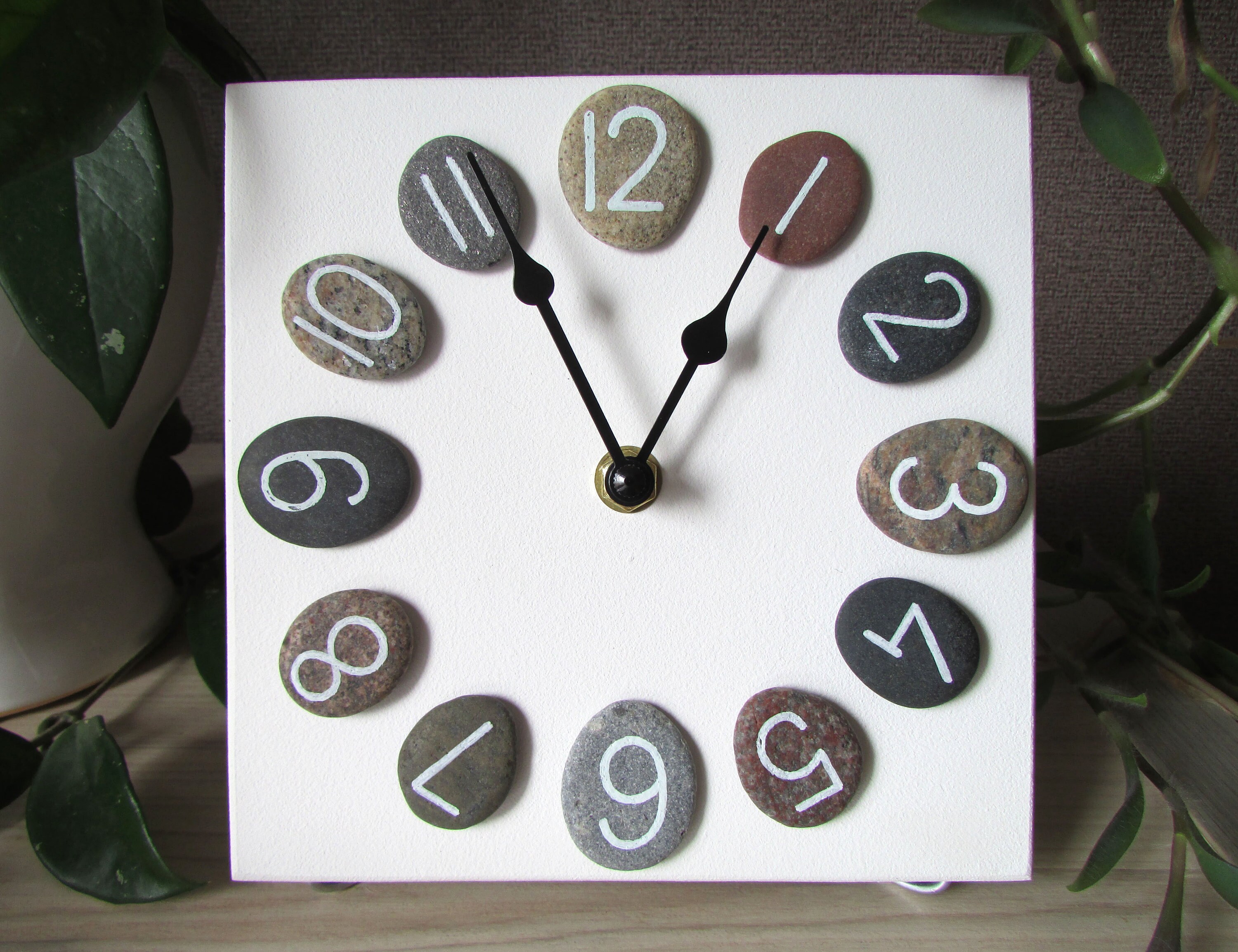 Colorful Stone Clock 6.5", Pebble Art Clock, Small Stone Table Clock ...