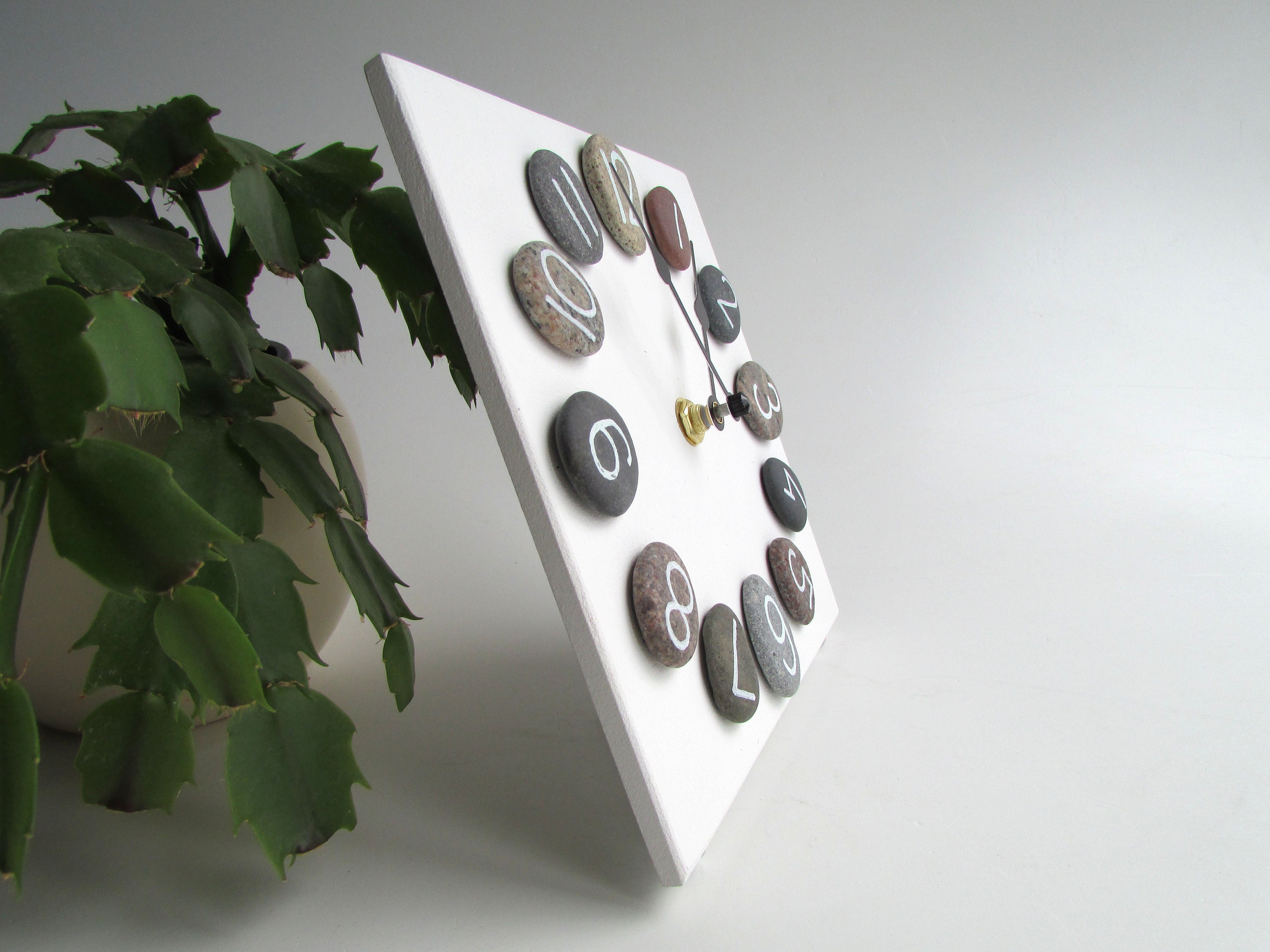 Colorful Stone Clock 6.5", Pebble Art Clock, Small Stone Table Clock ...