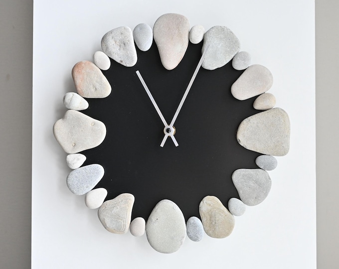 Spiky Driftwood Clock - Etsy Canada