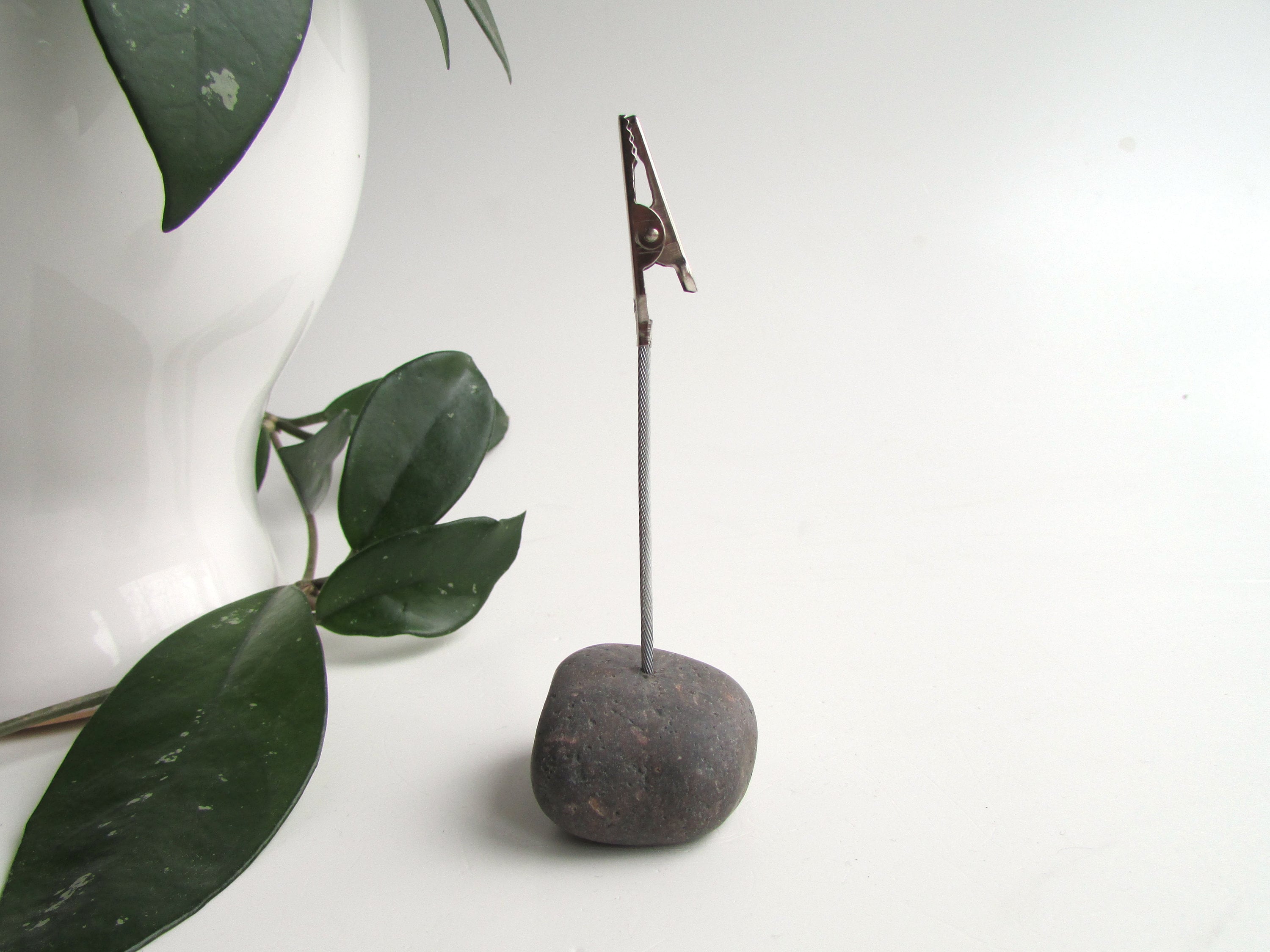 Stone Photo Clip Stand Picture Clip Holder Beach Pebble Art - Etsy