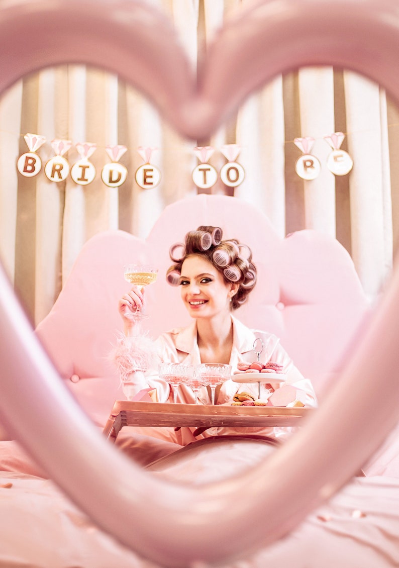 Bride to Be Banner – Engagement Ring Bachelorette Party Decoration for ...