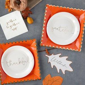 Thanksgiving Script Paper Plates - Thankful and Grateful Cursive ...