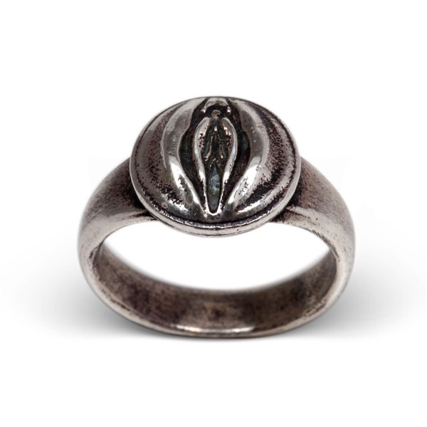 Vulva Ring - Etsy