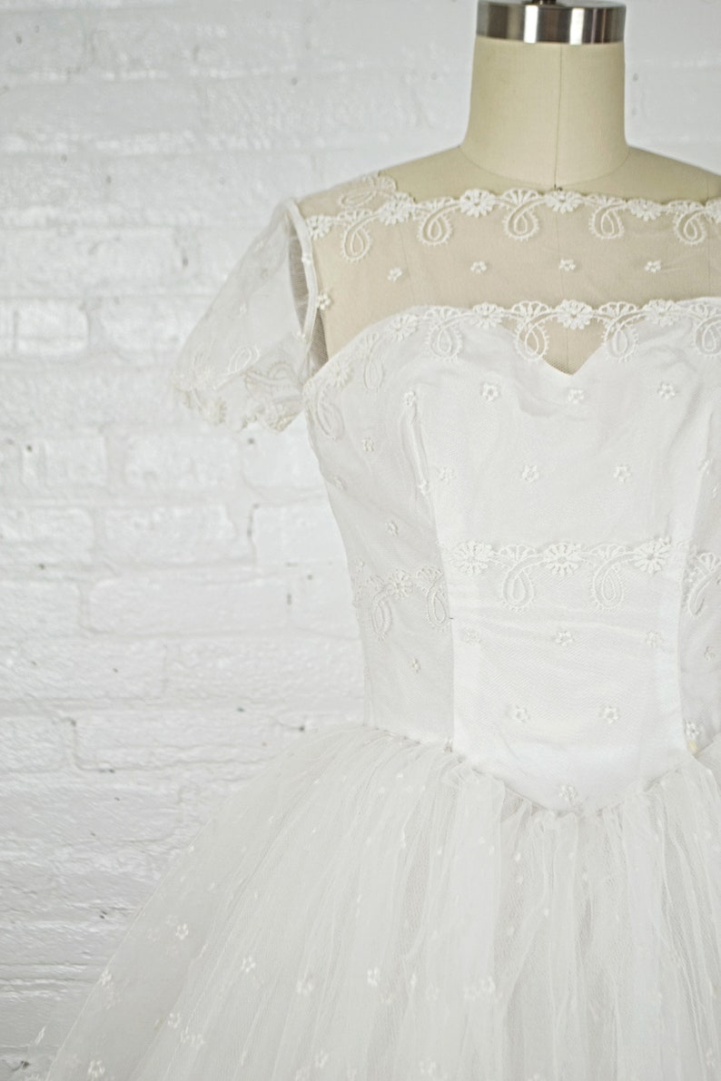 Selma Vintage 1950s Lace and Tulle White Tea Length Wedding Dress ...