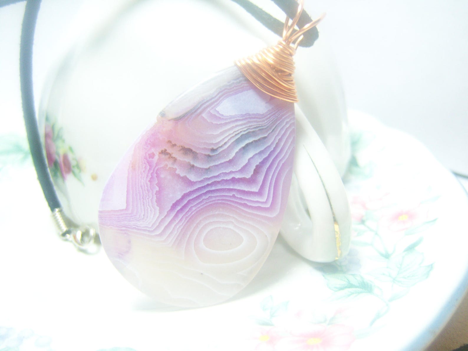 Striped Agate Stone Pendant Necklace With Matte Coloring and | Etsy