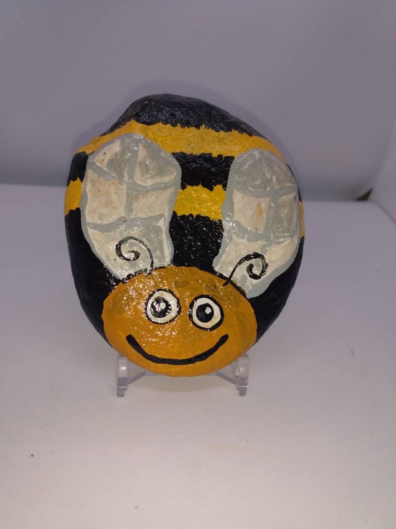 Happy Bee Rock - Etsy
