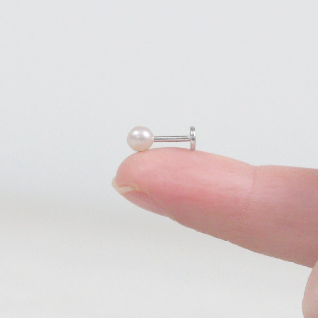 Sterling Silver Saltwater Pearl Flat Back Stud: 925 Sterling Labret ...