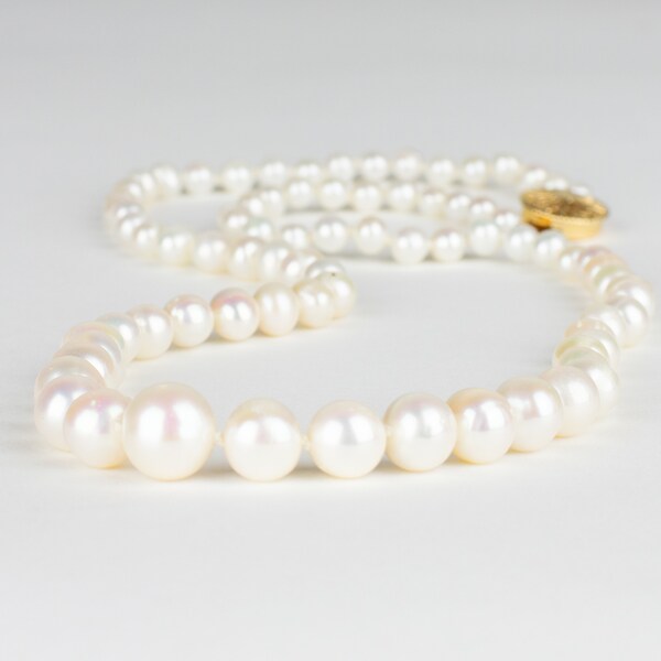 Graduated Pearls - Etsy