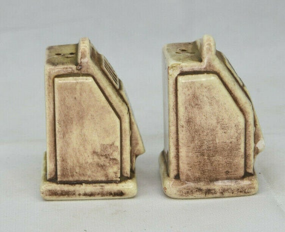 Home & Living Vintage Set Of Ceramic Slot Machines Salt And Pepper ...