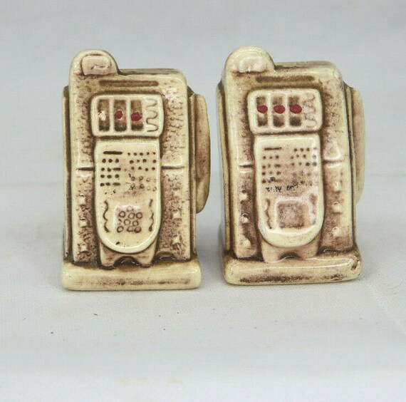 Home & Living Vintage Set Of Ceramic Slot Machines Salt And Pepper ...