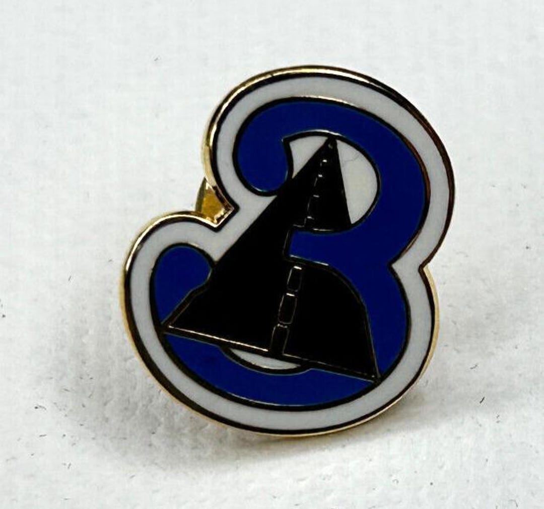 Autozone 3 Year Loyalty Lapel Pin Employee Service Hat Shirt - Etsy