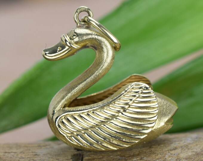 14k Solid Gold Swan Pendant, Gold Swan, Swan Charm, Vintage Gold ...