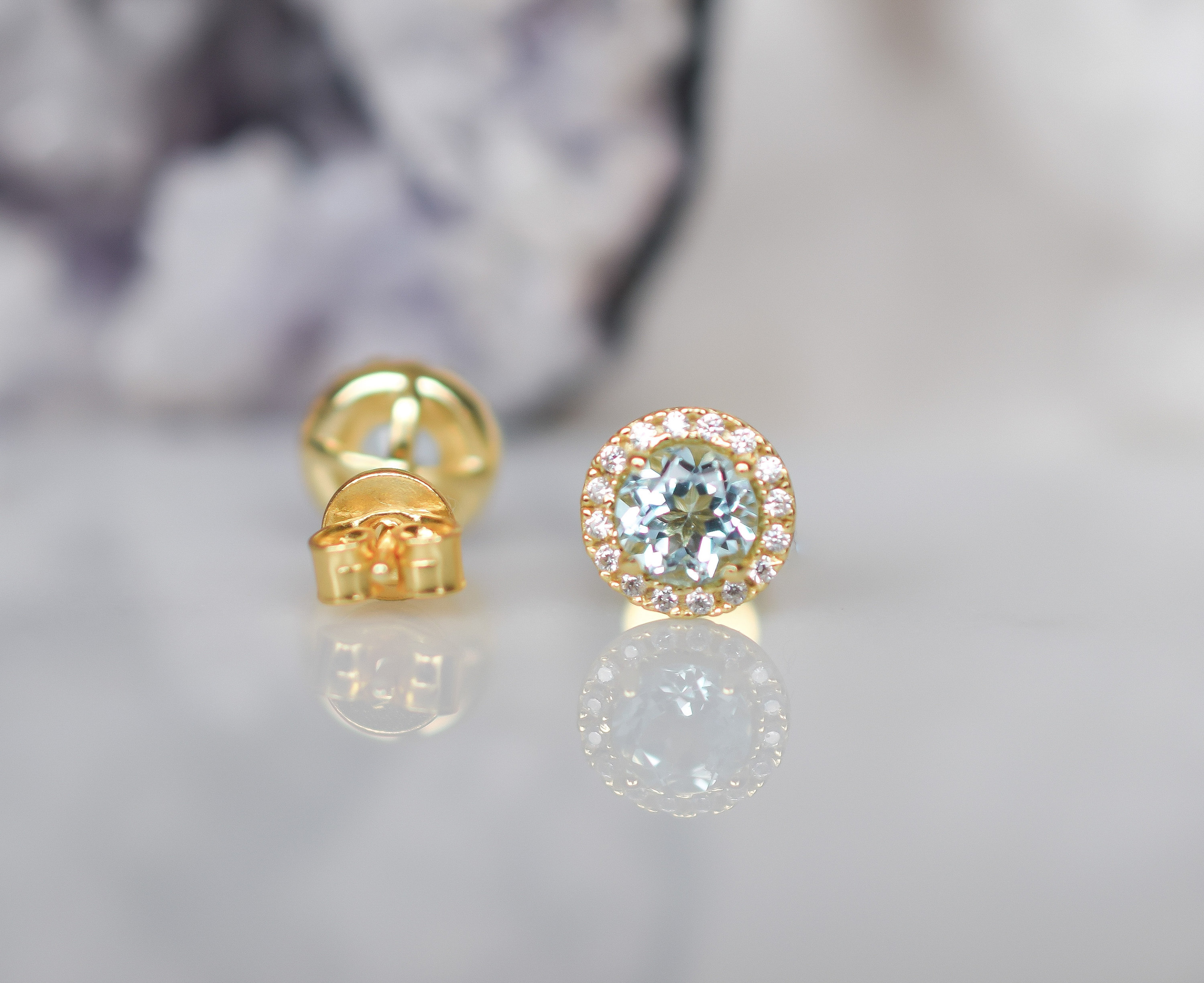 1.4 ct 18k Gold Natural Topaz Earrings Blue Stud | Etsy