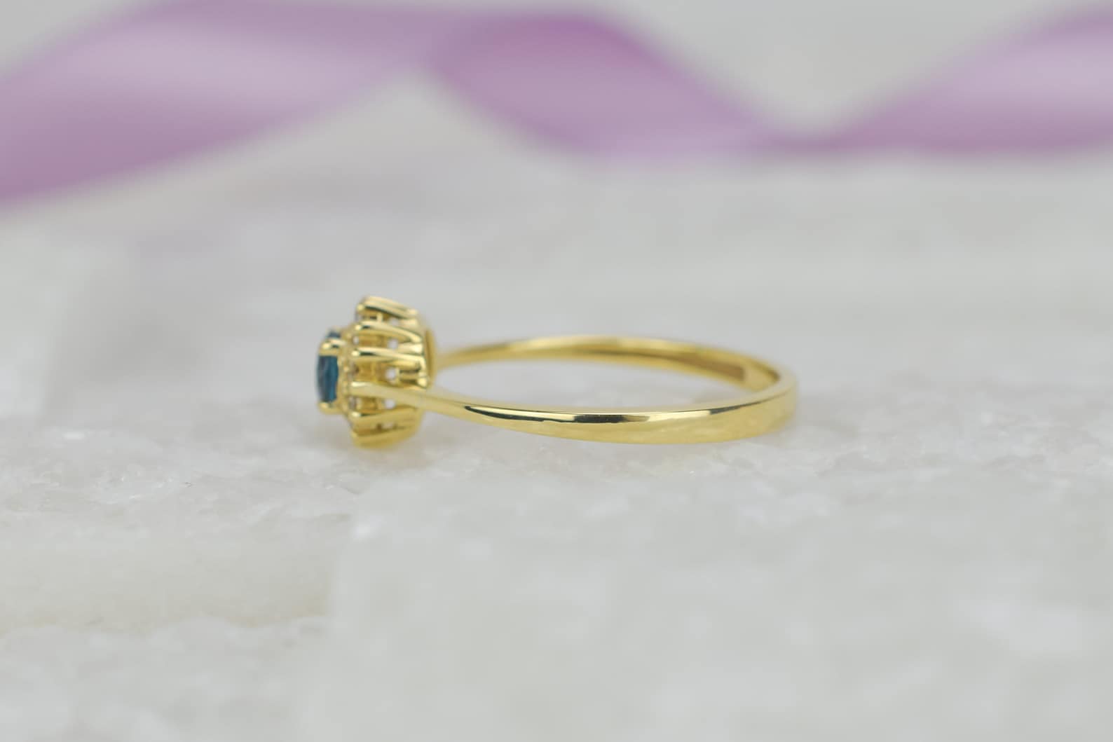 0.4ct 14k Solid Gold London Blue Topaz RingLondon Blue | Etsy