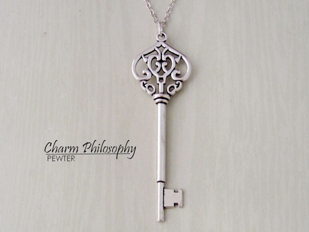 Vintage Key Necklace Skeleton Key Pendant Antique Silver - Etsy