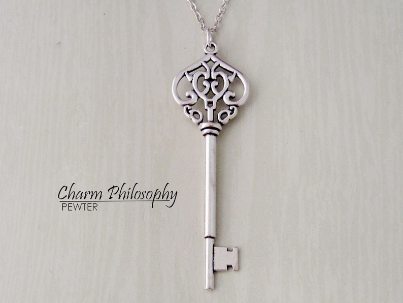 Vintage Key Necklace Skeleton Key Pendant Antique Silver - Etsy