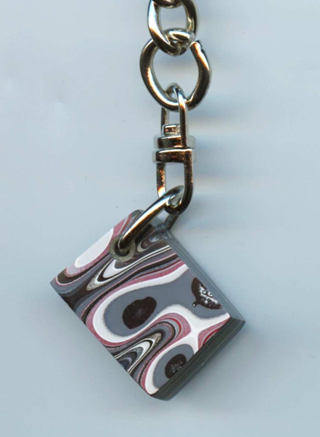 Fordite Keychain - Harley Davidson - 22.11mm X 16.7mm X 7.72mm (3023 ...