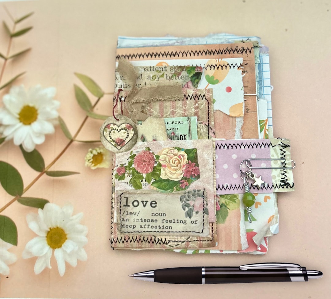 Scrappy Staggered Mini Junk Journal, Scrappy Inspirational Notebook ...