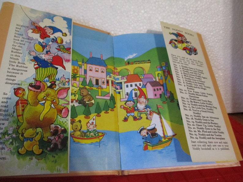 Enid Blyton Noddy and the Magic Rubber HCDJ C1966 NODDY #9 - Etsy