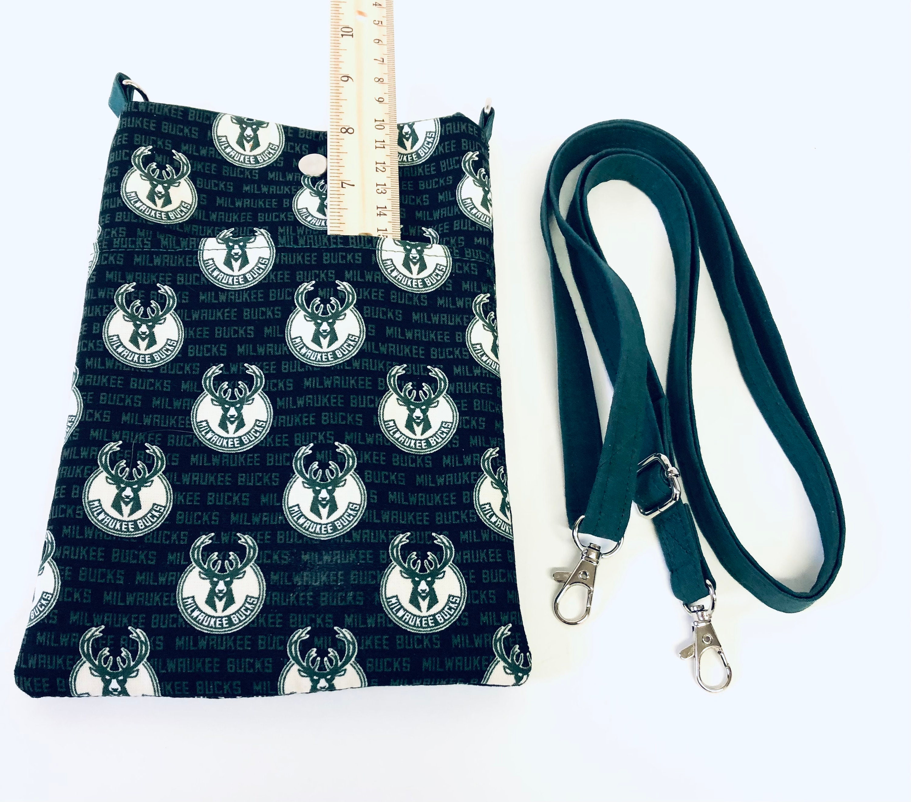 Milwaukee Bucks Crossbody Smartphone Pouch Made With Licensed Milwaukee ...