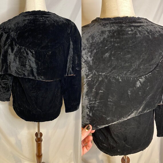 1930s silk velvet theater jacket with attached capele… - Gem