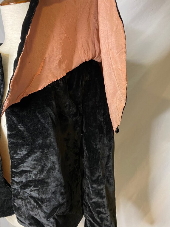 1930s silk velvet theater jacket with attached capele… - Gem